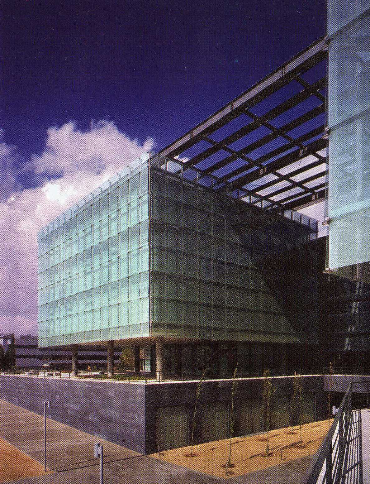 Airbus Building in Getafe - Data, Photos & Plans - WikiArquitectura