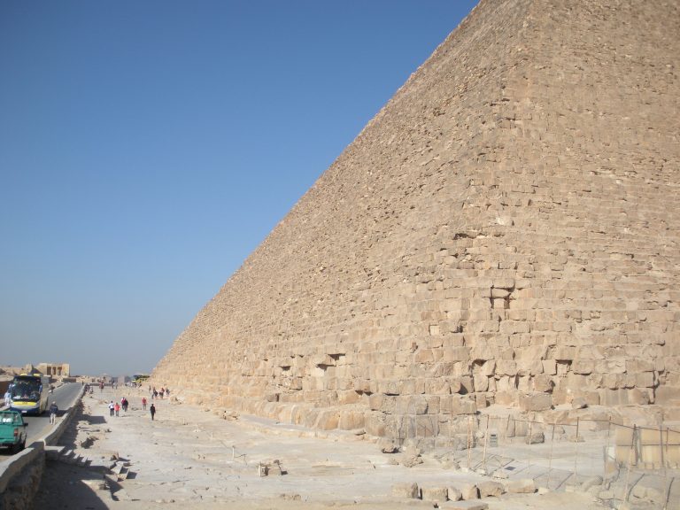 Great_Pyramid_of_Cheops_-_WikiArquitectura_282329 - WikiArquitectura