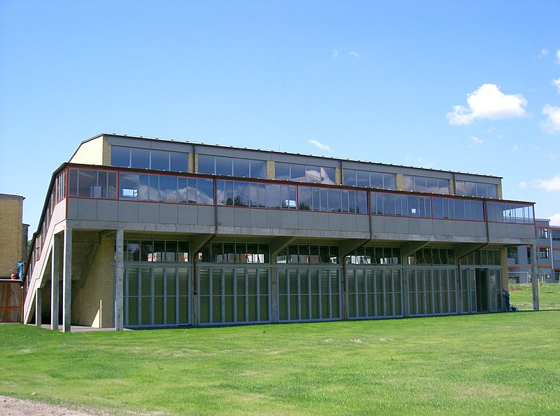 ADGB Union School - Data, Photos & Plans - WikiArquitectura