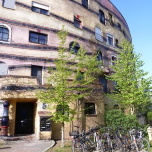 Waldspirale - Data, Photos & Plans - WikiArquitectura