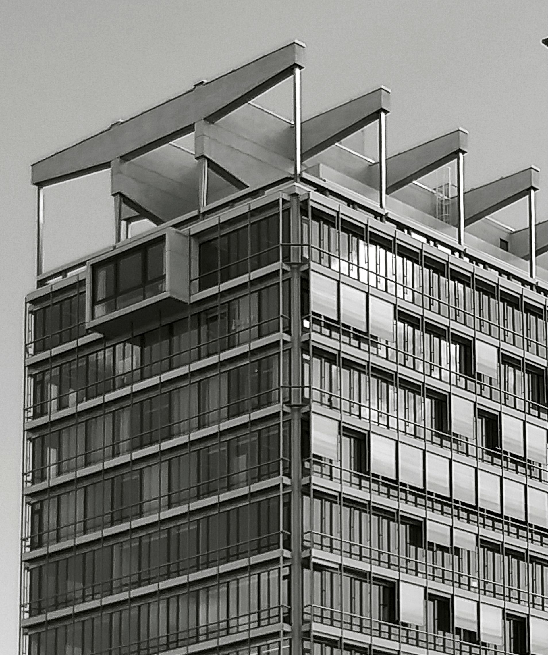 BP Building 12 - WikiArquitectura